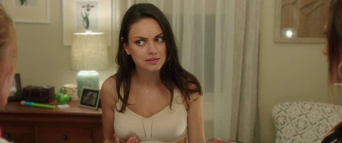Mila Kunis Nue Dans Bad Moms