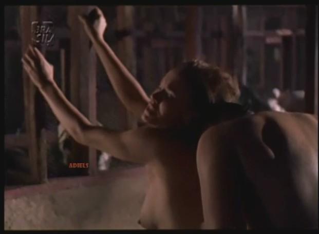 Júlia Lemmertz Nude Pics Page 1