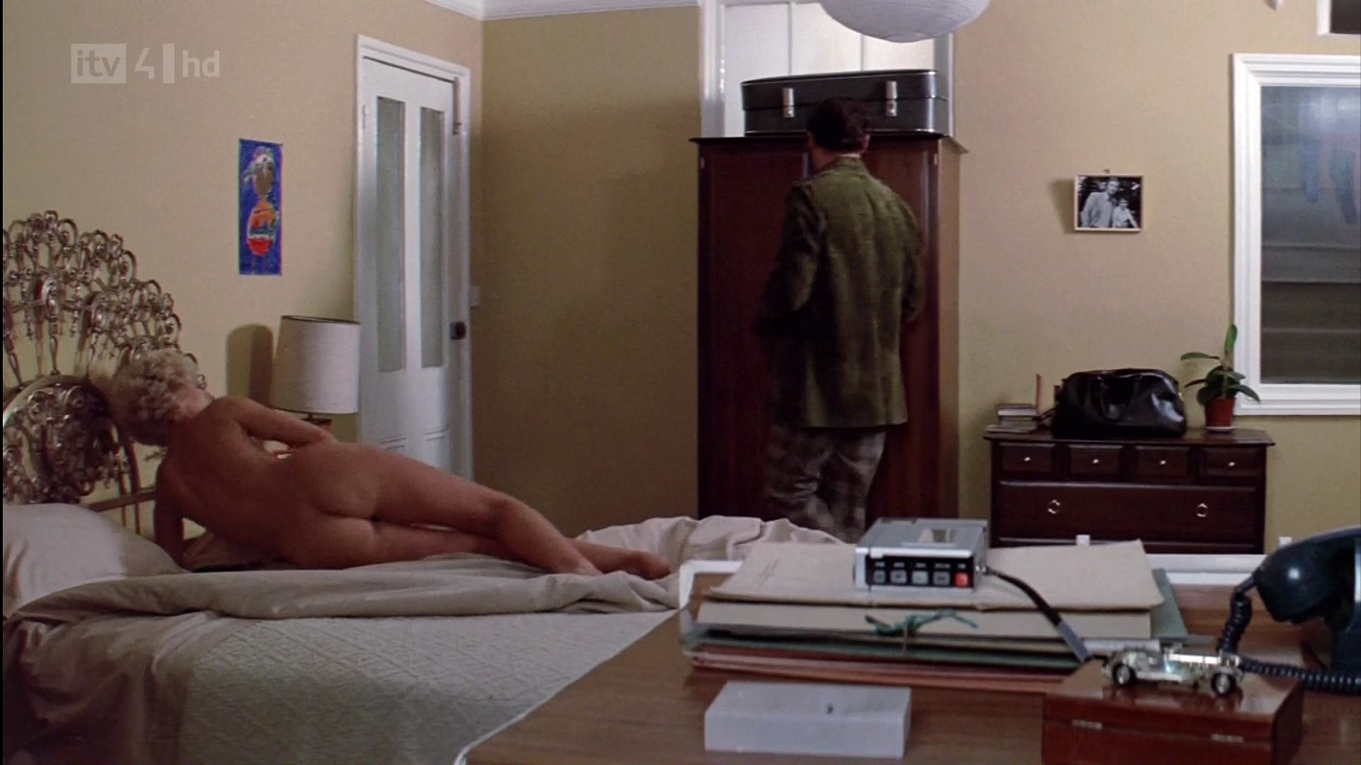 Delphine Seyrig Nue Dans The Black Windmill